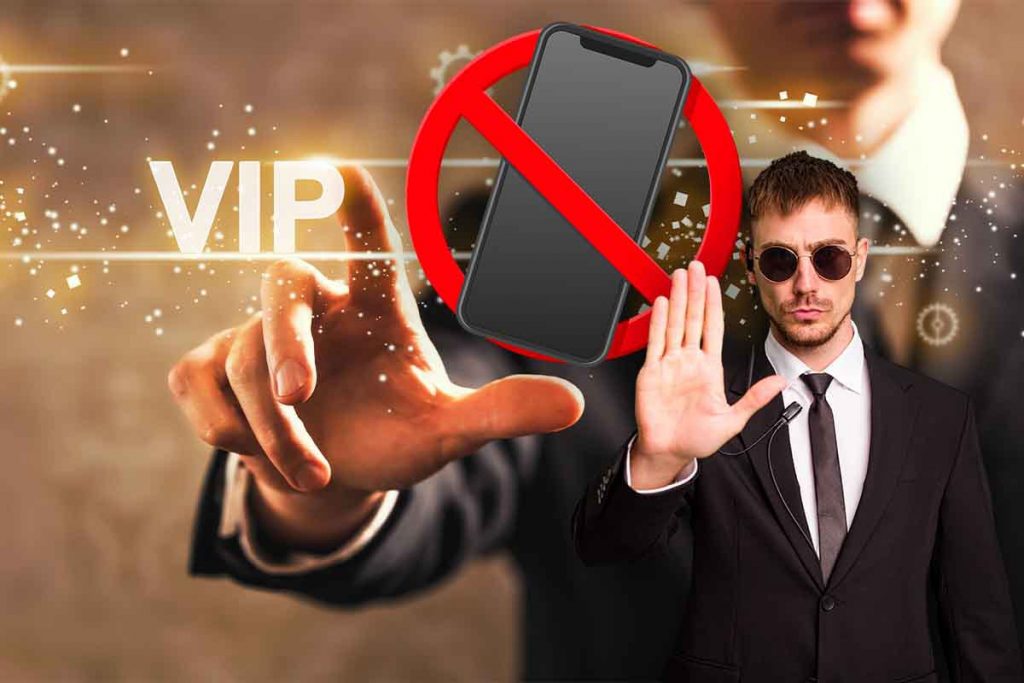 Questi vip non usano per niente lo smartphone: 9 nomi di star anti ...