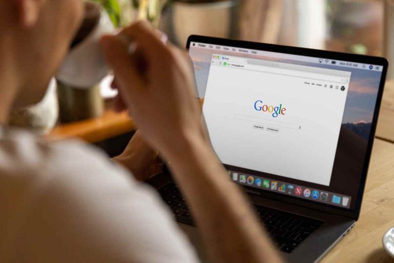 Le 10 cose che non dovresti cercare mai su Google (soprattutto di notte ...