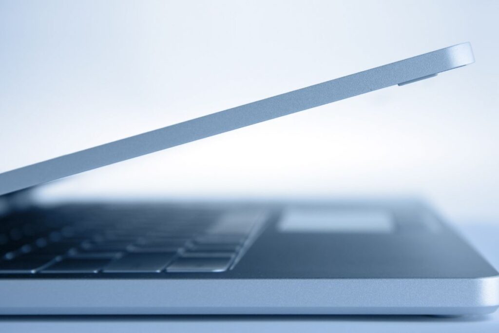 Il tuo computer è sempre acceso e non lo sai: spegnilo del tutto ...